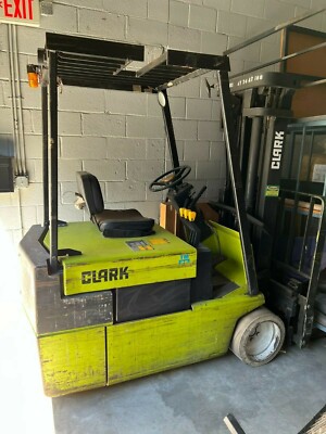 Forklifts - Clark Electric