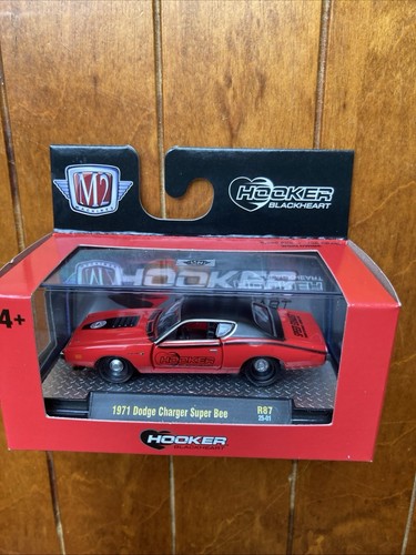 M2 Machines Detroit Muscle 1971 Dodge Charger Super Bee Gold Chase | eBay