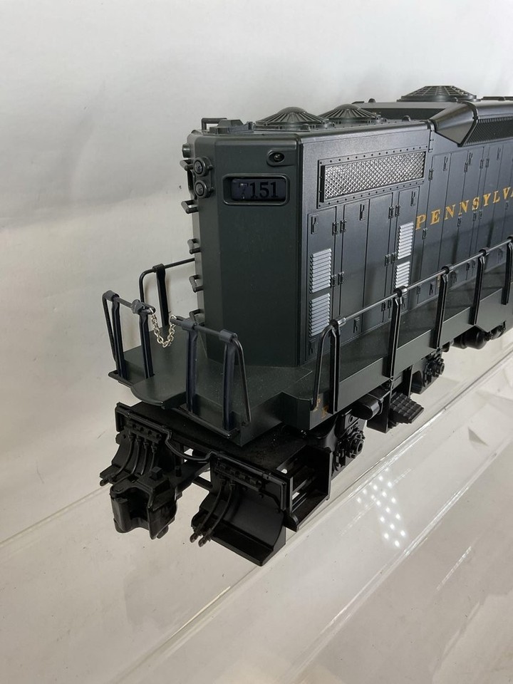 Lionel Pennsylvania 7151 G Gauge GP-9 Diesel Locomotive | eBay