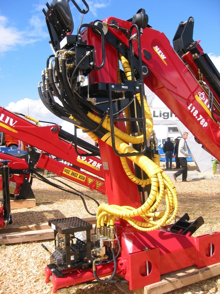 Caplugs SPPC Spiral Wrap Hose Cable Protector Yellow HD-PE 1in OD 25ft ...