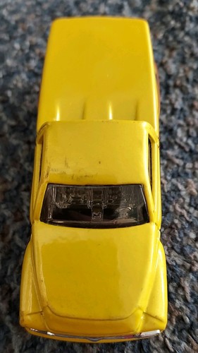 Hot Wheels Yellow Switchback Truck Surfing Wave Rippers Blue Surfboards ...