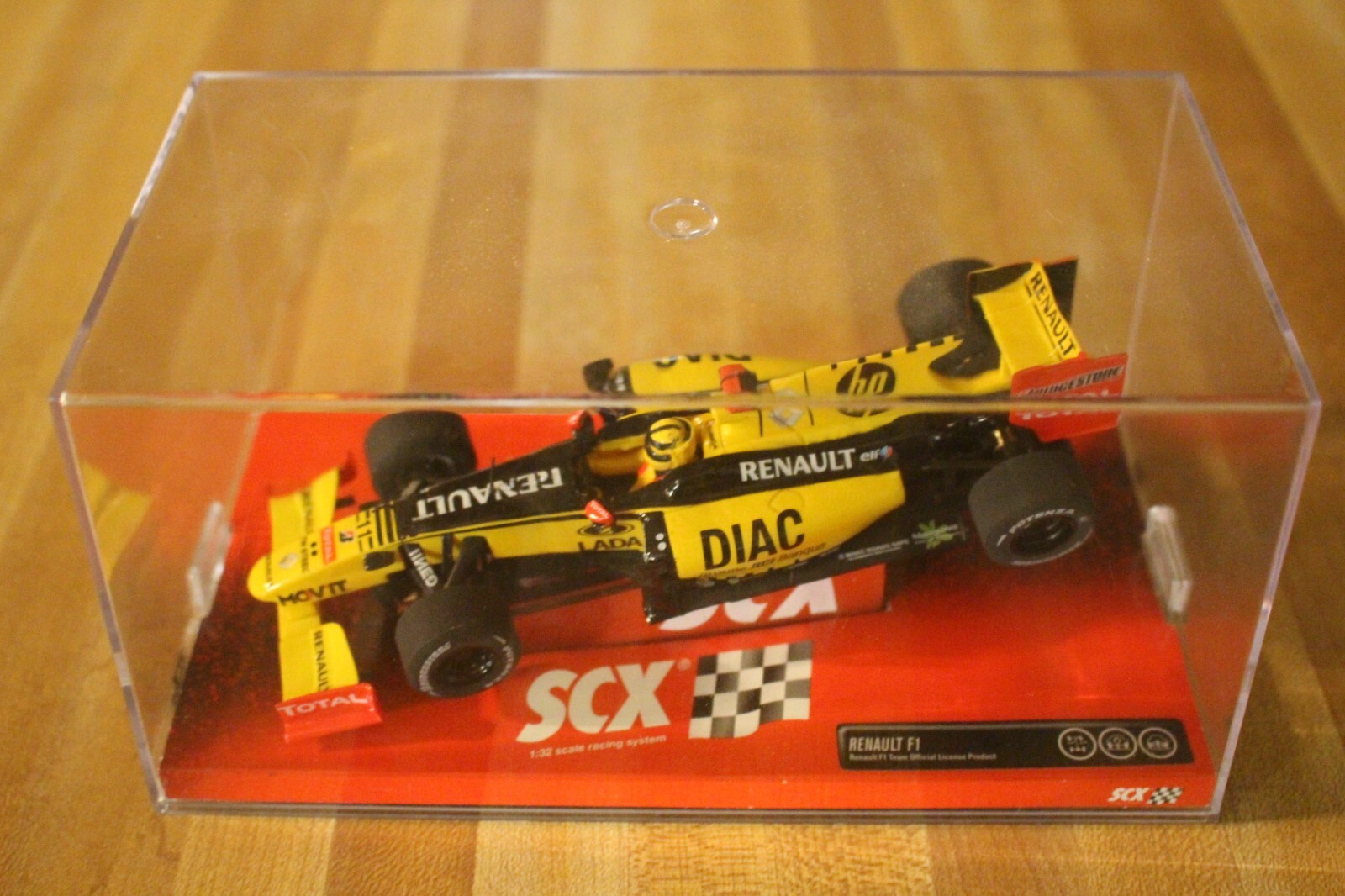Slot car SCX Renault F1 A10024X300 | eBay