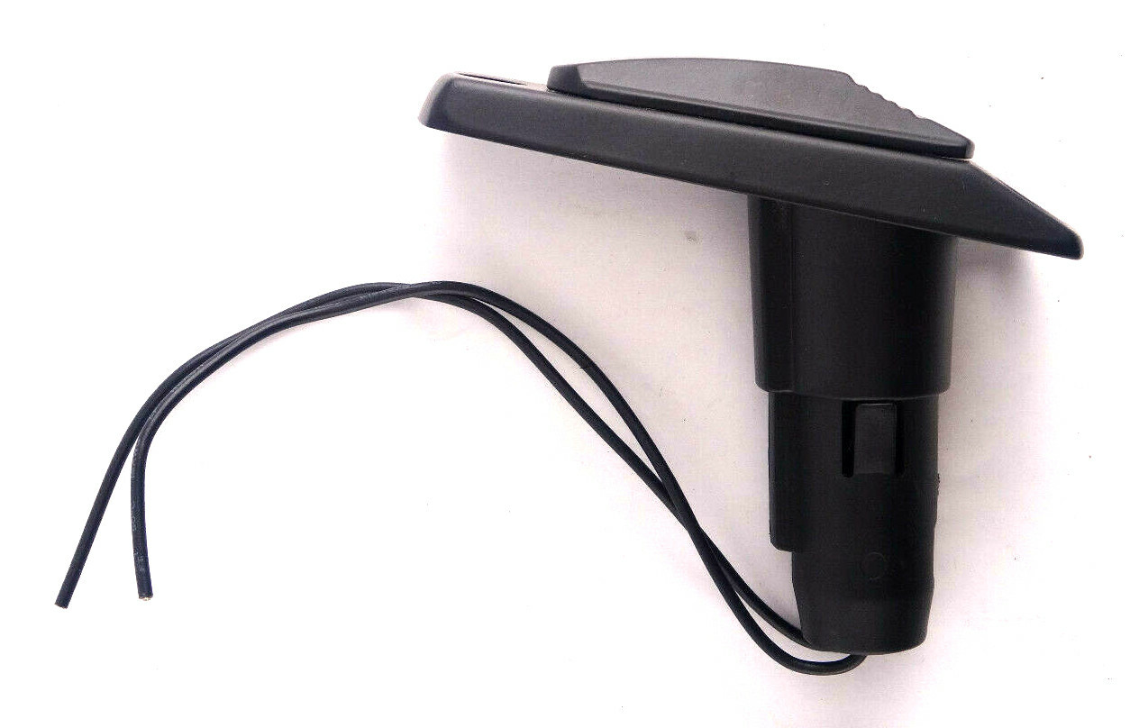 Attwood 2-Pin Swing Away Stern & Bow Light Black Plug-in Base Socket ...