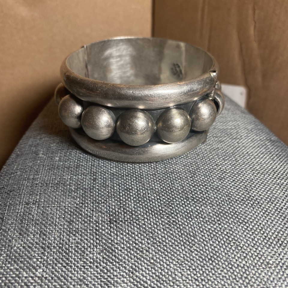 Large Sterling Silver Hinged Bracelet 90 Grams Preowned | eBay