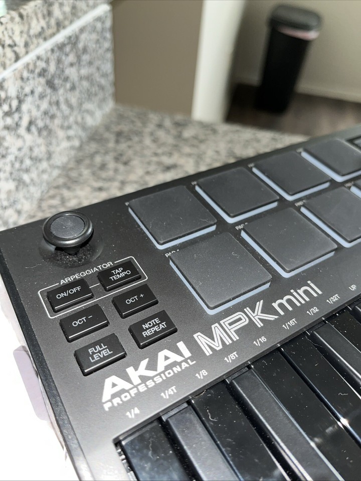 Akai MPK Mini MK3 25 Keys Keyboard Controller - Black 694318024935 | eBay