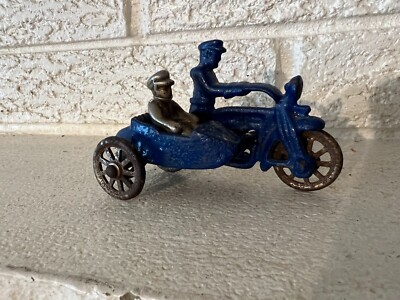 ANTIQUE CAST IRON HUBLEY MOTORCYCLE "COP" W/ SIDECAR AND RIDER DL | eBay