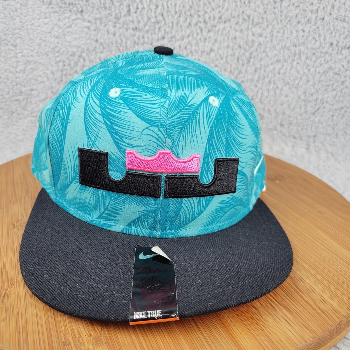 Nike True Lebron James King Crown Logo Strapback Hat Cap Lebron James