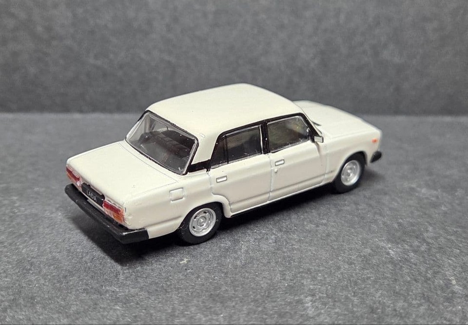 1/64 scale LADA 2105 Lada miniature car Russian car #QY8SMP | eBay
