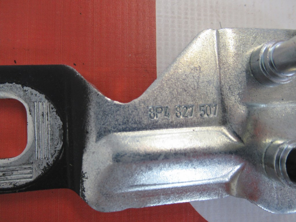 Audi A1 8X Sportback Schliessplatte Schliesshalter Schliessbügel ...