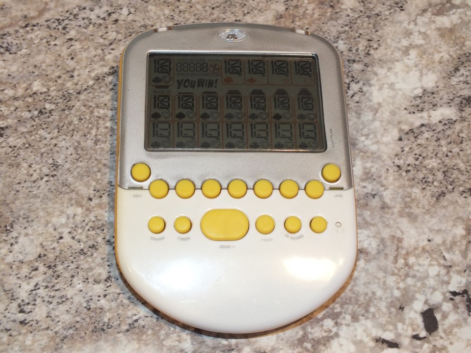 Radica Big Screen Solitaire Handheld Game Electronic Yellow White 2008 ...