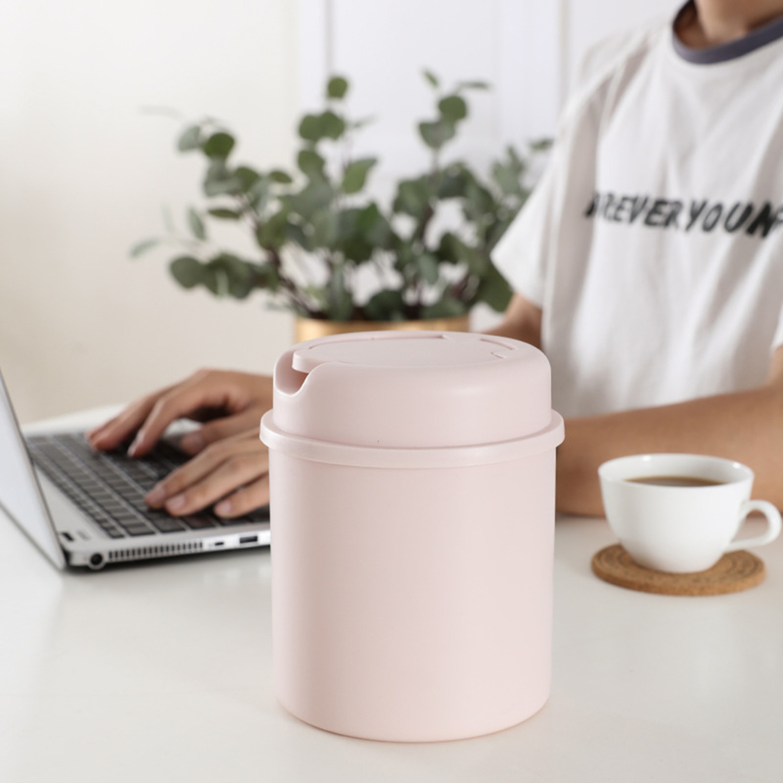 Desk Garbage Reusable Space Saving Mini Plastic Desktop Dustbin ...