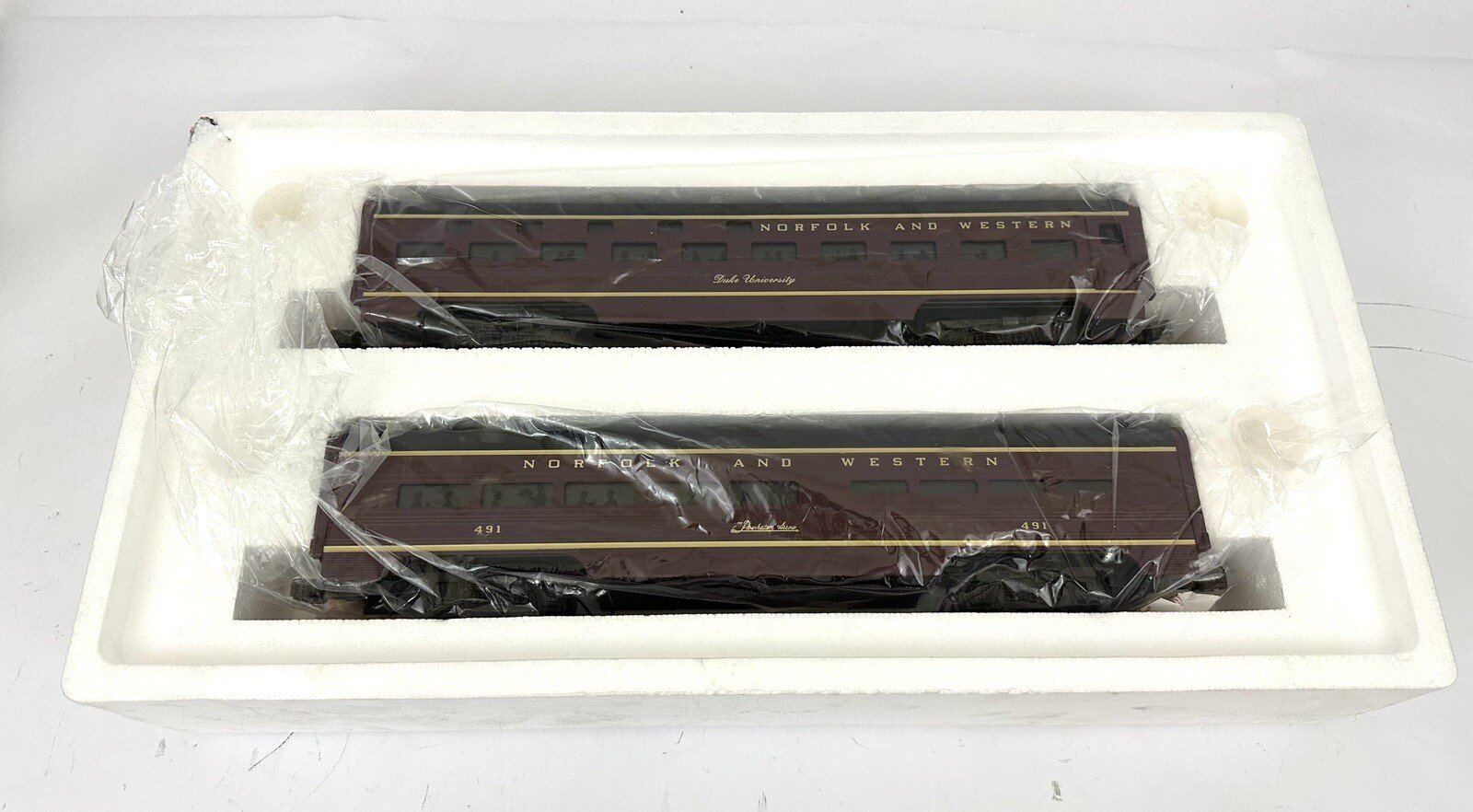 MTH O Gauge Norfolk & Western 60’ Aluminum Sleeper/Diner Passenger Set ...
