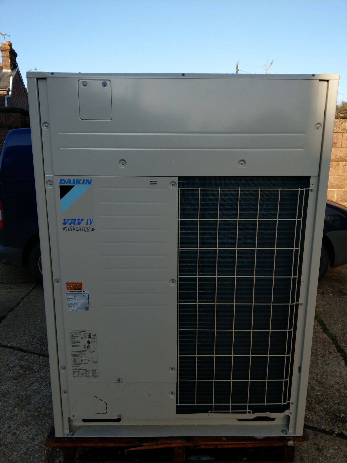 Daikin RYYQ18U7Y1B Heat Pump Outdoor VRV unit NEW | eBay UK