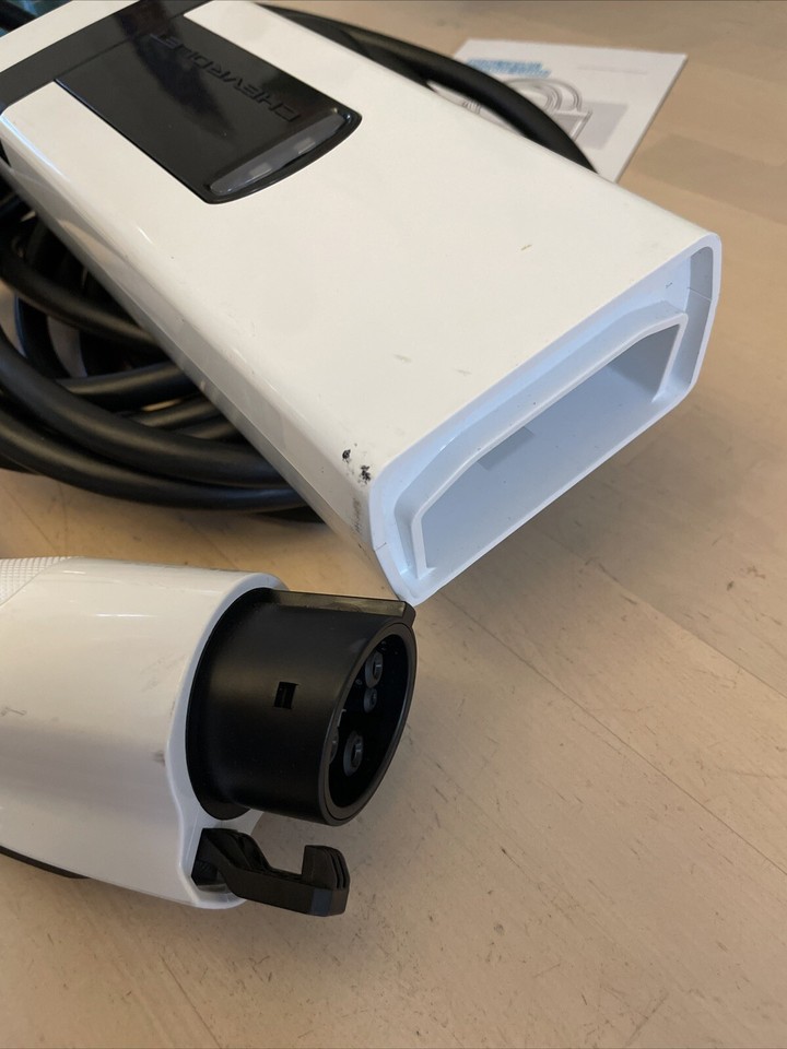 Dual level charge cord Cadillac Lyriq Celestiq GM EV Charger GMC Hummer ...