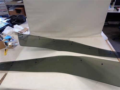 TINTED PLEXIGLASS WINDSHIELD WIND DEFLECTOR PAIR (2) PORT / STARBOARD ...