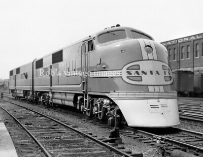 Santa Fe Super Chief Builder photo Locomotive EMD E4 ATSF Railroad ...
