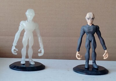 ROSWELL TYPE ALIEN TWO FIGURES /Normal color and Translucent color ...
