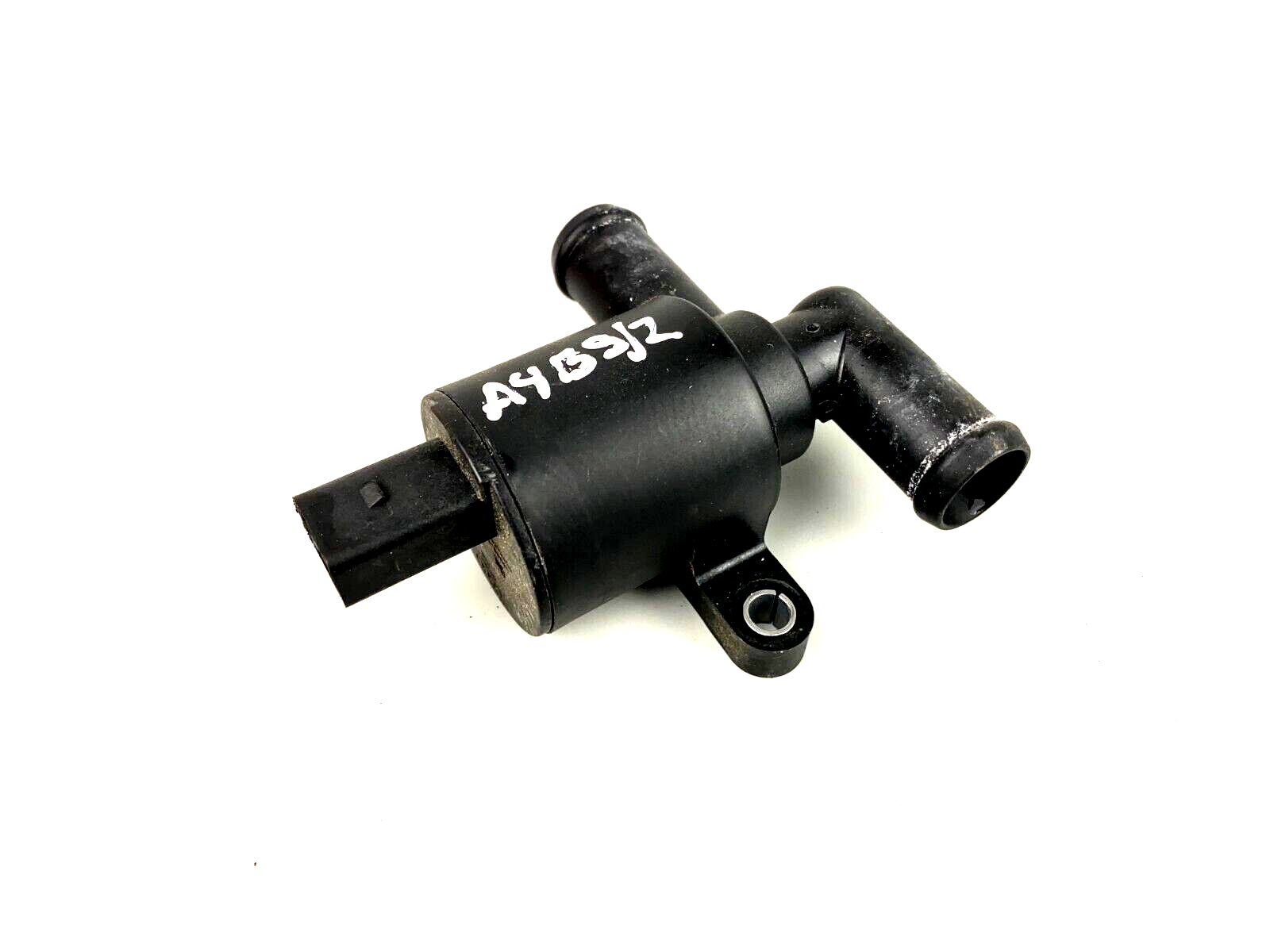 Audi A4 B9 Water Heater Circulation Auxiliary Coolant Valve Pump ...