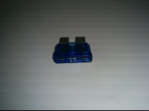 LITTELFUSE 257 AUTO FUSE (257015) 15 A 32V BLUE NYLON BLADE FUSE (LOT ...
