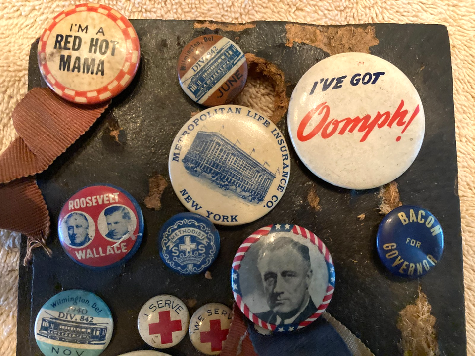 Vintage Rooosevelt/Wallace & No THird Term Political Buttons & others ...