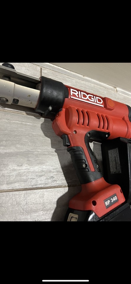 RIDGID RP340 ProPress Pressing Tool Crimper/5.0 MAKITA BATTERY/CHARGER ...
