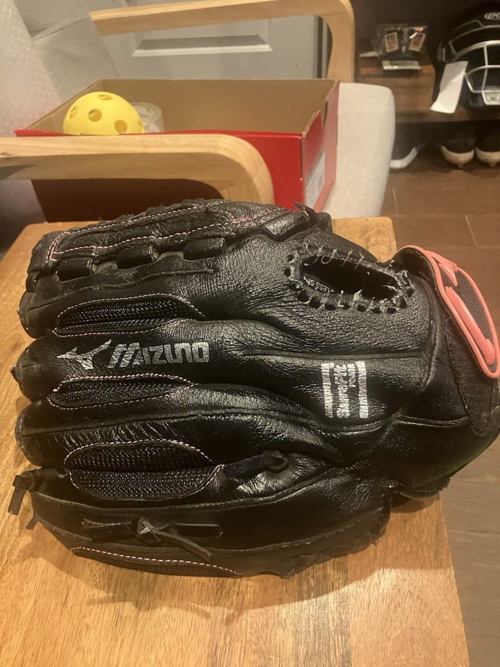 Mizuno GPP-1257-D3 Girls 12.5” Jenny Finch RHT Black Softball Glove ...