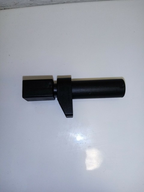Mercedes-Benz Genuine Bosch Crankshaft Sensor Position A0031532828 ...