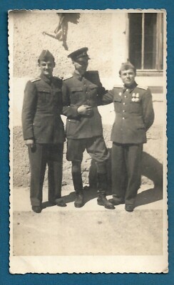 Yugoslav People's Army JNA soldiers, officer, order Croatia vintage ...