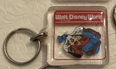 Vintage Walt Disney World Goofy Square Acrylic Souvenir Keychain ...