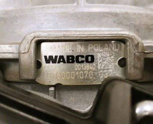 Damaged Wabco 7-Port Tractor ABS Valve - P/N 9760001070 | eBay