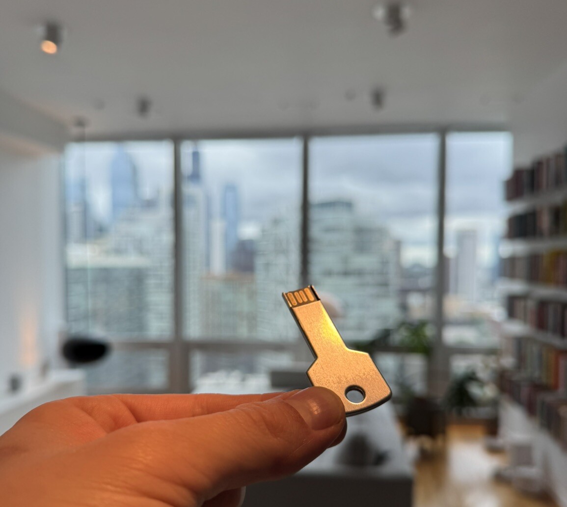 Microsoft Windows 11 Home (USB) & Product Key | Key Delivered Via eBay ...