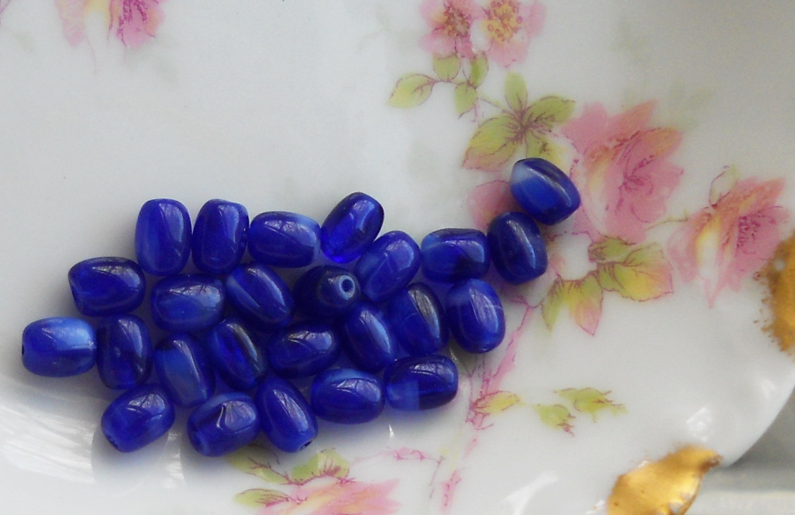 Vintage Beads Pressed Glass Czech Rice Cobalt Two tone Retro Blue NOS ...
