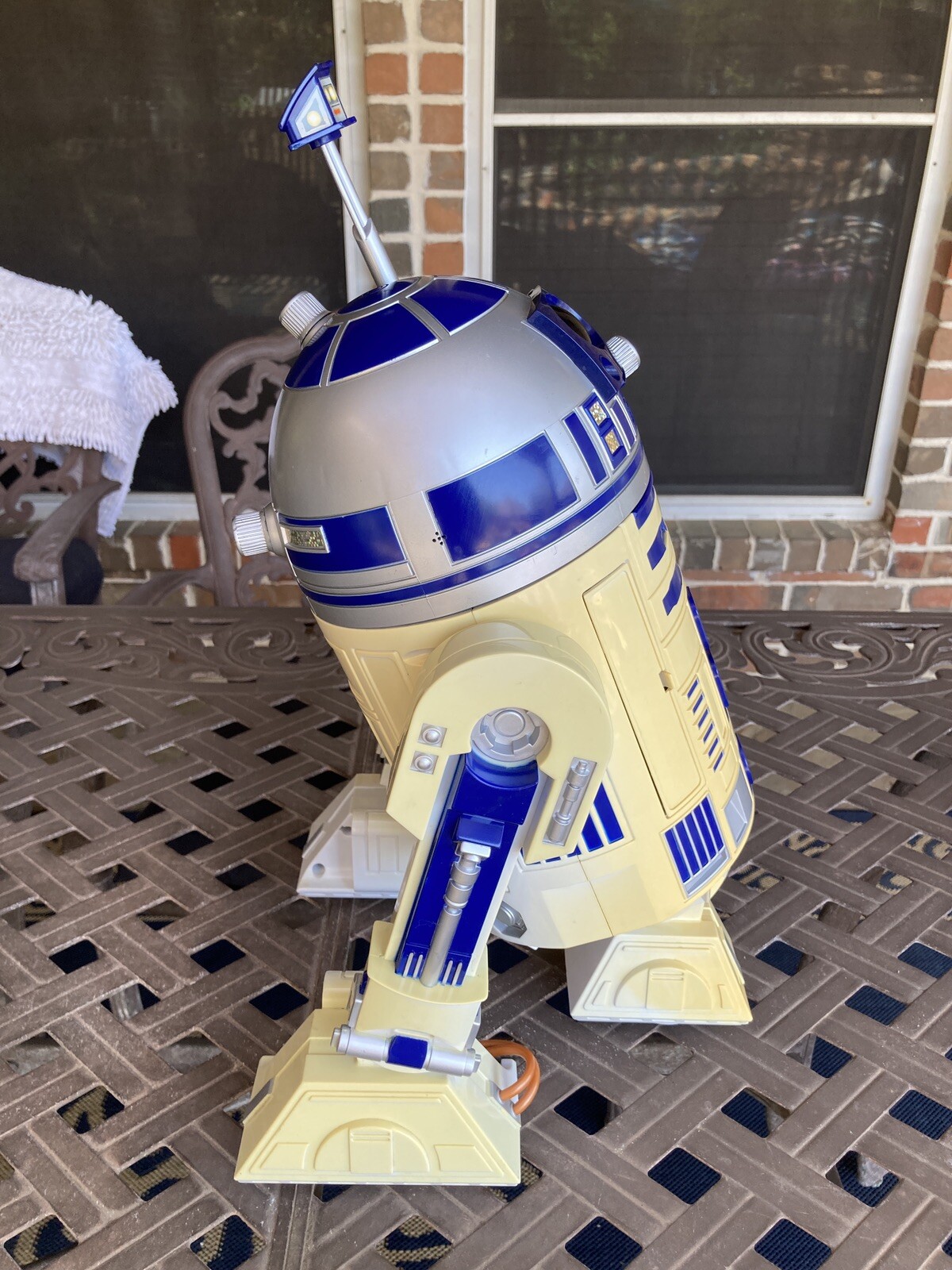 R2-D2 interactive droid (16.5” tall)(2006)(works fine) | eBay