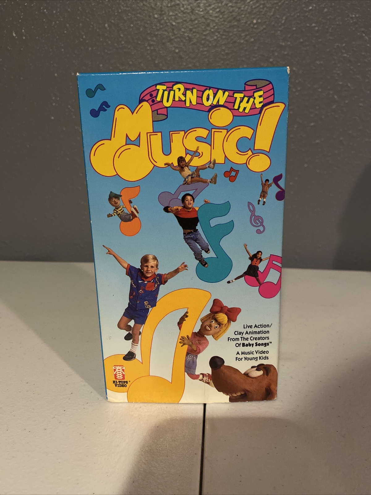 baby-songs-presents-turn-on-the-music-vhs-from-hi-tops-video