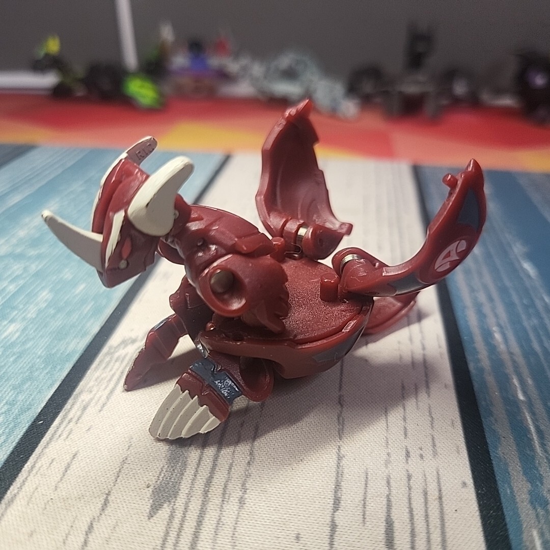 Pyrus Helix Dragonoid