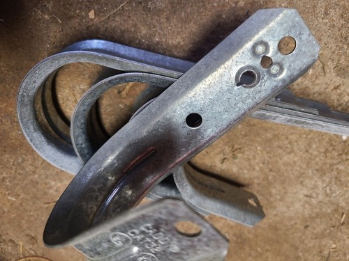 Erico Caddy Cat32 J-Hooks (5 count) CAT32HP J-Hook, 2 in, 60 lb Load | eBay