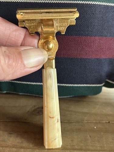 Vintage Schick Injector Razor w/ Original Box Gold Tone Bakelite Handle ...