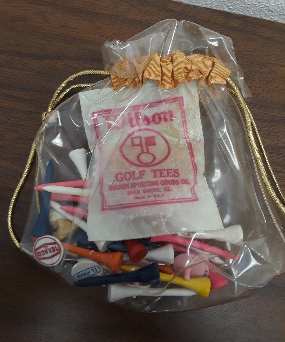 VINTAGE GOLF TEES AND BALL MARKERS LOT WILSON, COORS BEER, TEXACO | eBay