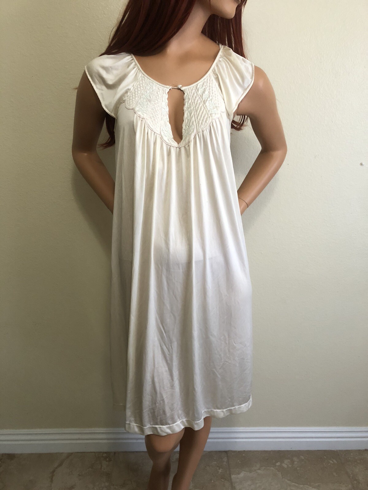 Sweet Vintage Nylon Nightgown Gem