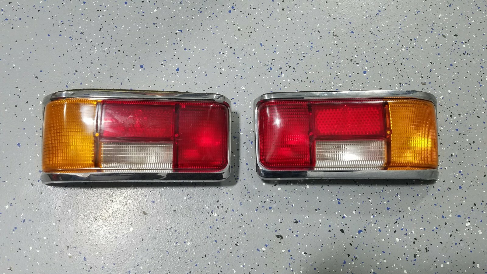 Mercedes-Benz W115 W114 Coupe Tail Light Assembly | 1158260551 ...