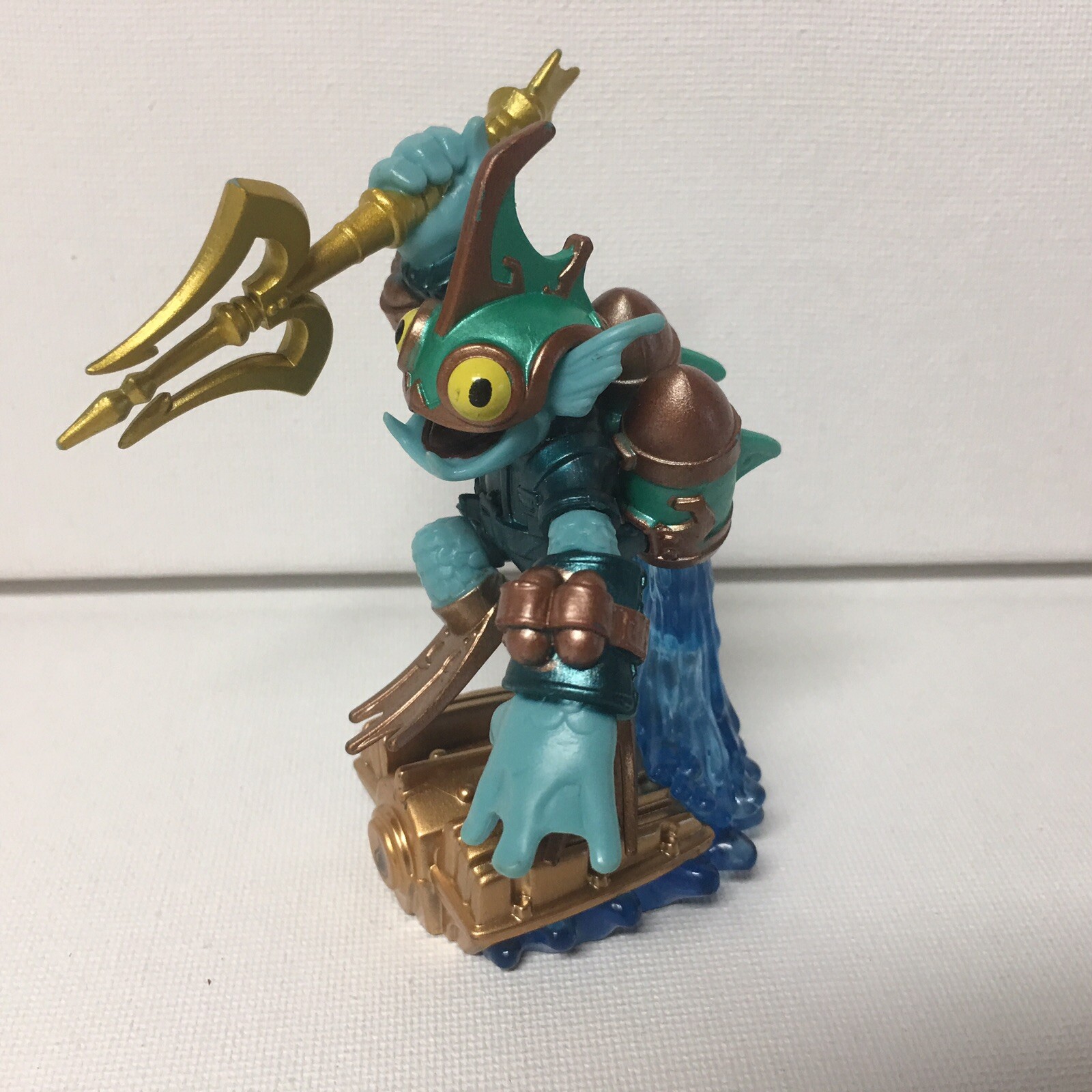 SKYLANDERS SUPERCHARGERS: Gill Grunt Reef Ripper & Trophy: BUY 4 GET 1 ...