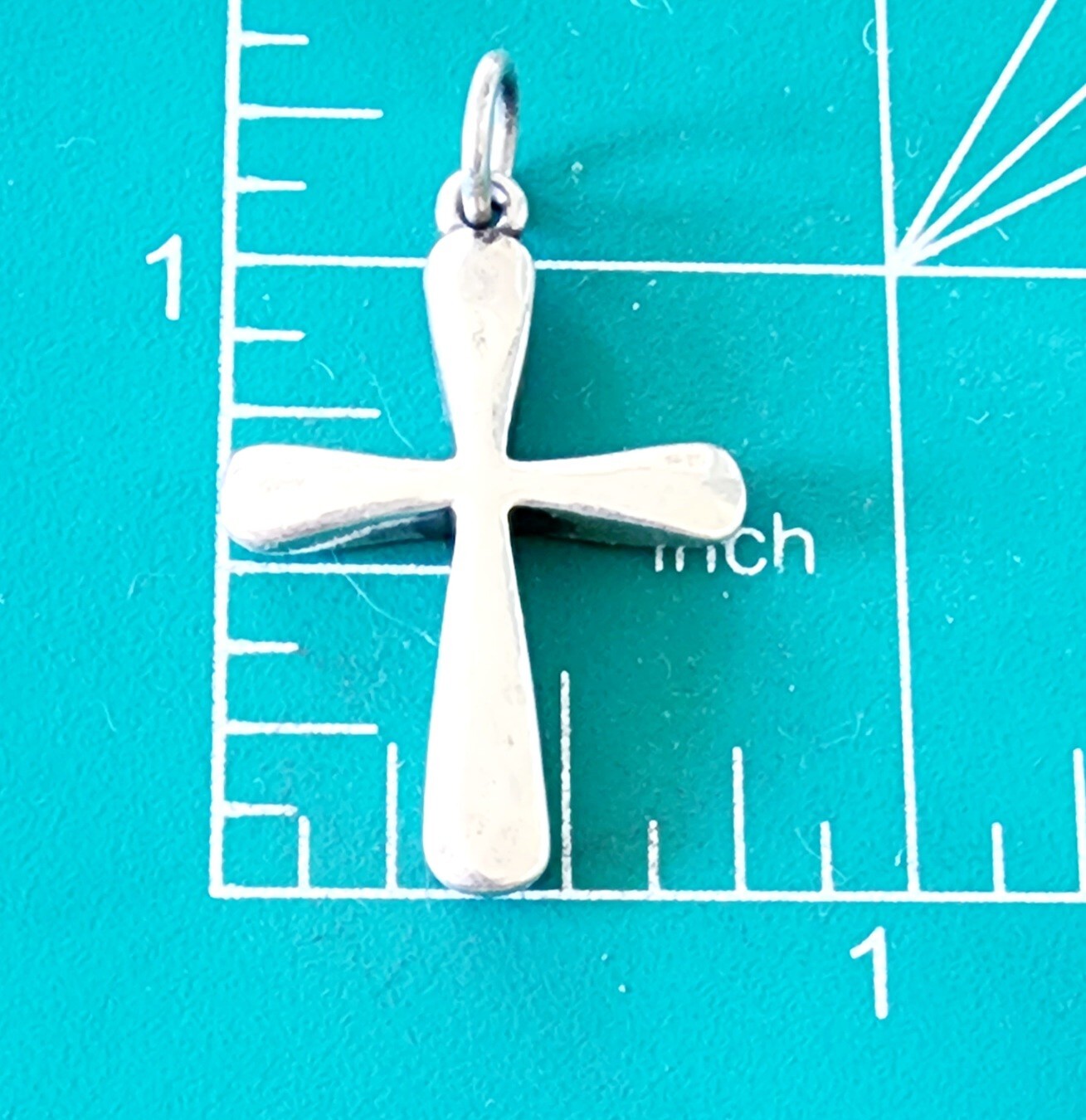 Retired James Avery Vintage Lightly Hammered Cross Pe… - Gem