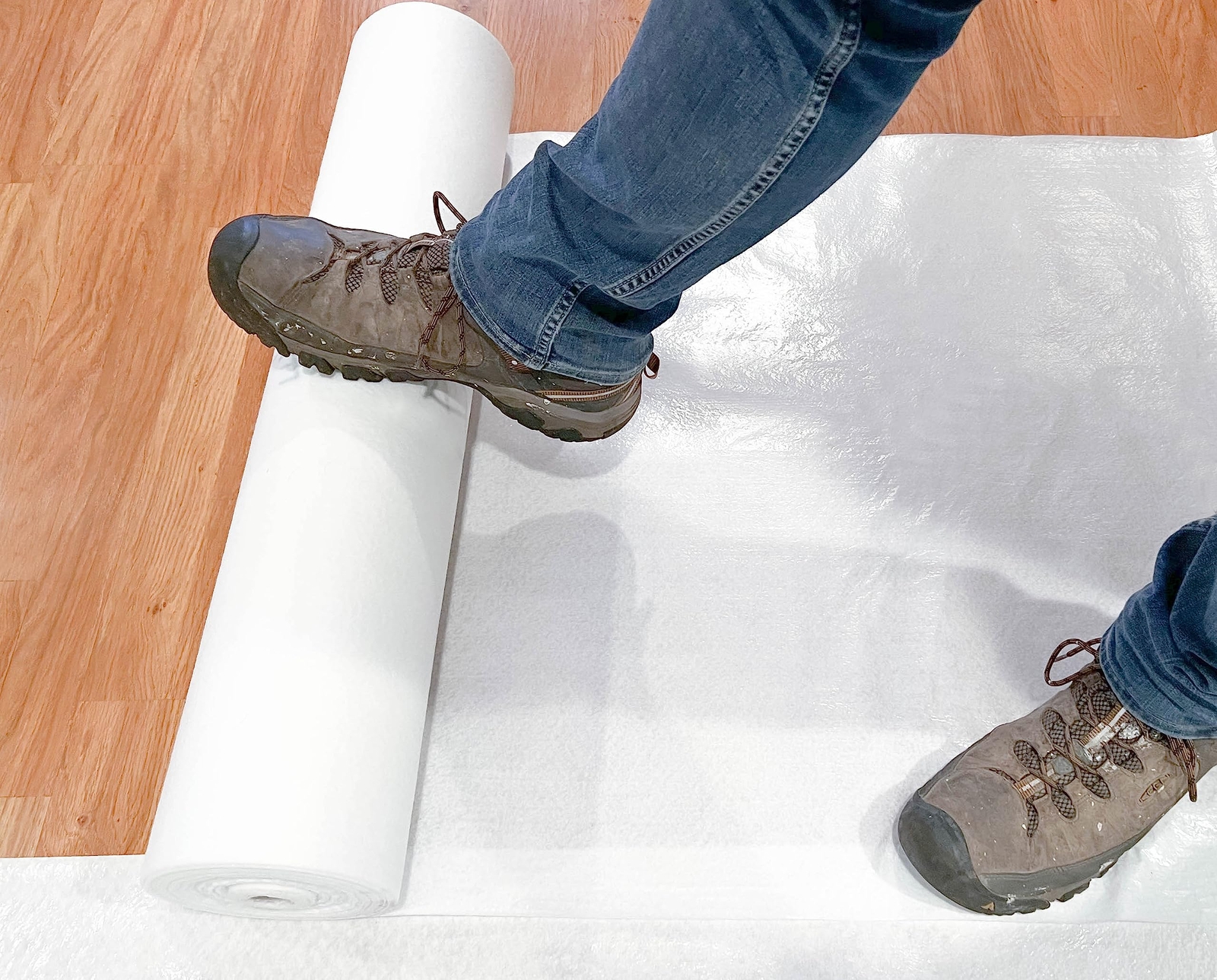 PAD 'N PROTECT Temporary Floor Protection 32in x 100ft (266.67 sqft ...