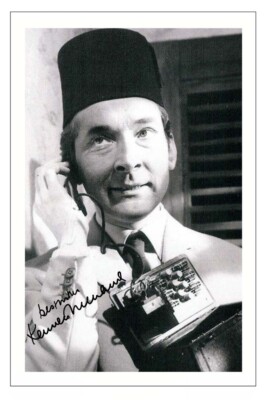KENNETH WILLIAMS Signed Autograph PHOTO Fan Gift Signature Print CARRY ...