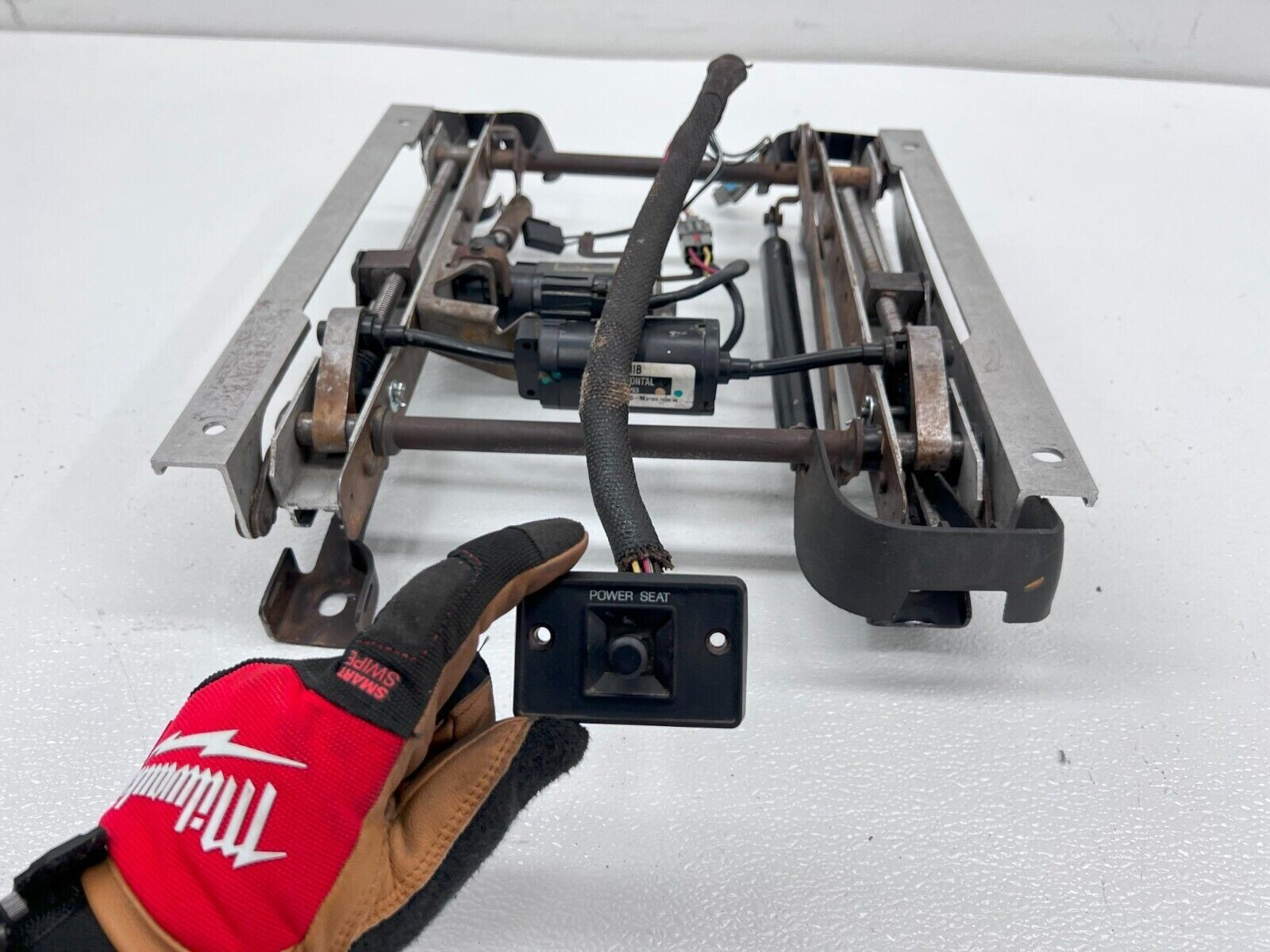 1992-1998 Ford Mustang Rebuilt OEM Power Seat Track Driver LH | Genuine ...