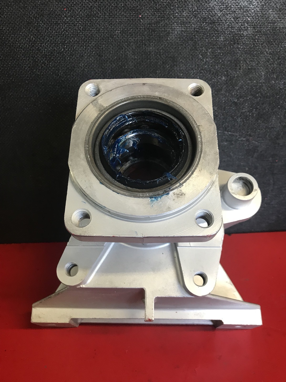 1992+up+GM+Chevy+4l80e+Transmission+Tail+Housing+E-brake+Type+6x4+Bolt+ ...