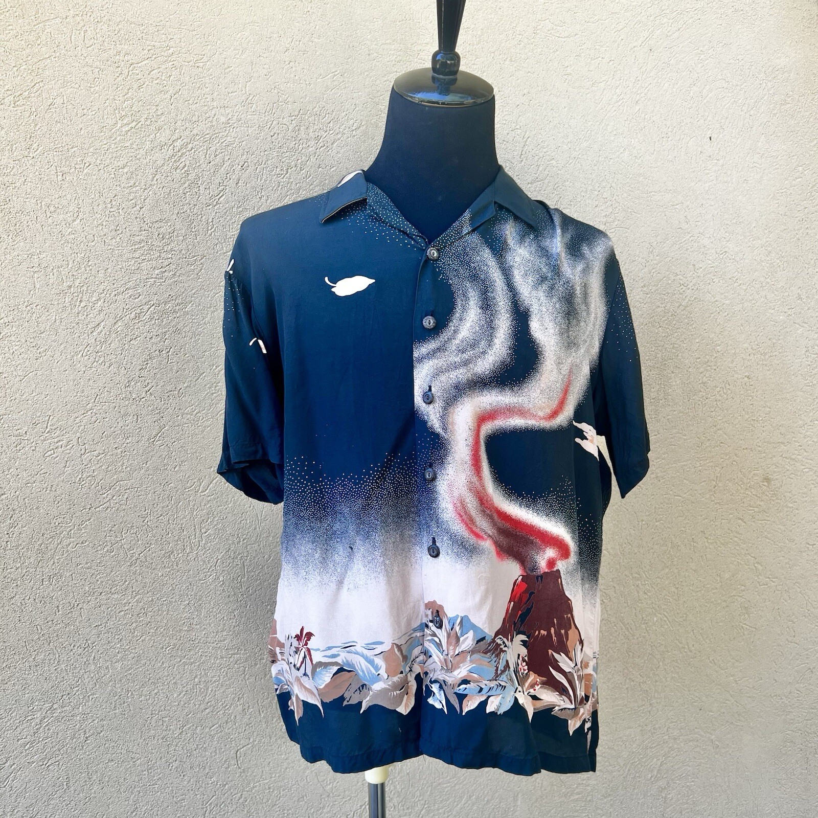NOVELTY PRINT 90s 1990’s Vintage Volcano & Lava Aloha… - Gem