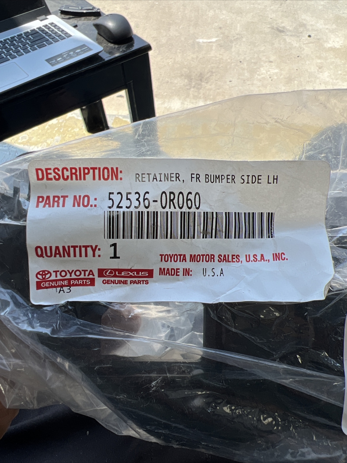 TOYOTA OEM 16-18 RAV4 Front Bumper Grille Grill-Side Retainer Left ...