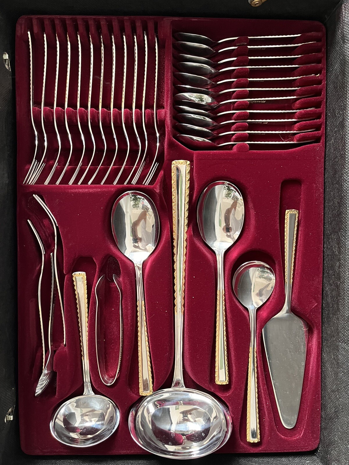 Ménagère SBS Bestecke Solingen 70 couverts plaqués or 23/24 carats ...