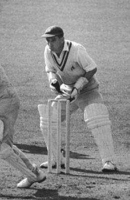 Warwickshire Wicketkeeper Dick Spooner Cricket 1953 Old Photo | eBay ...